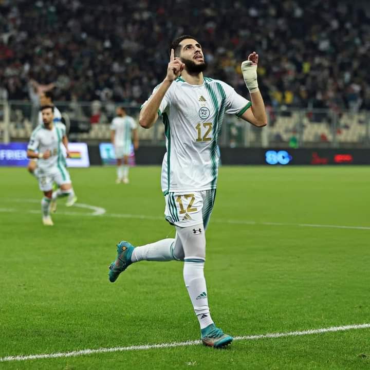 بنزية ينتقد بلماضي ويشيد بالمدرب الجديد: “المنتخب عاد بقوة بفضل العمل الكبير” - Footalgeriedz